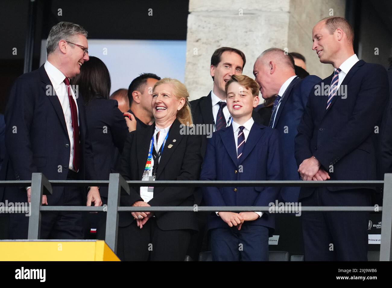 The England prince Guiilermo with his son the prince Jorge during the ...