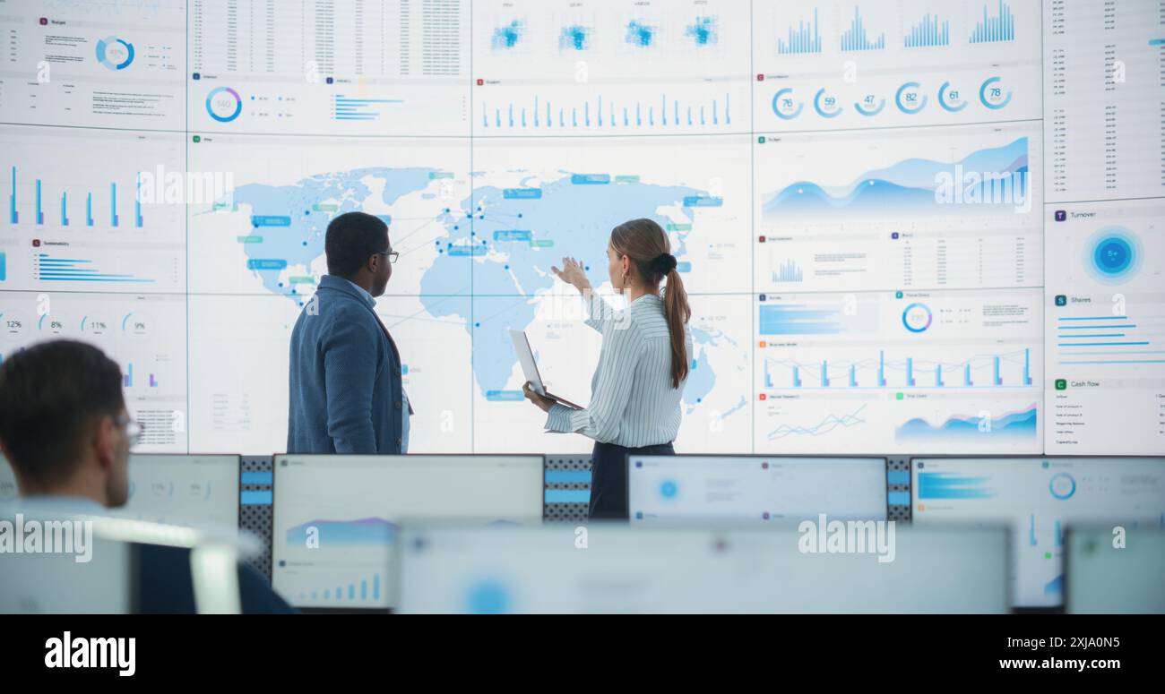 Man working office backview hi-res stock photography and images - Alamy