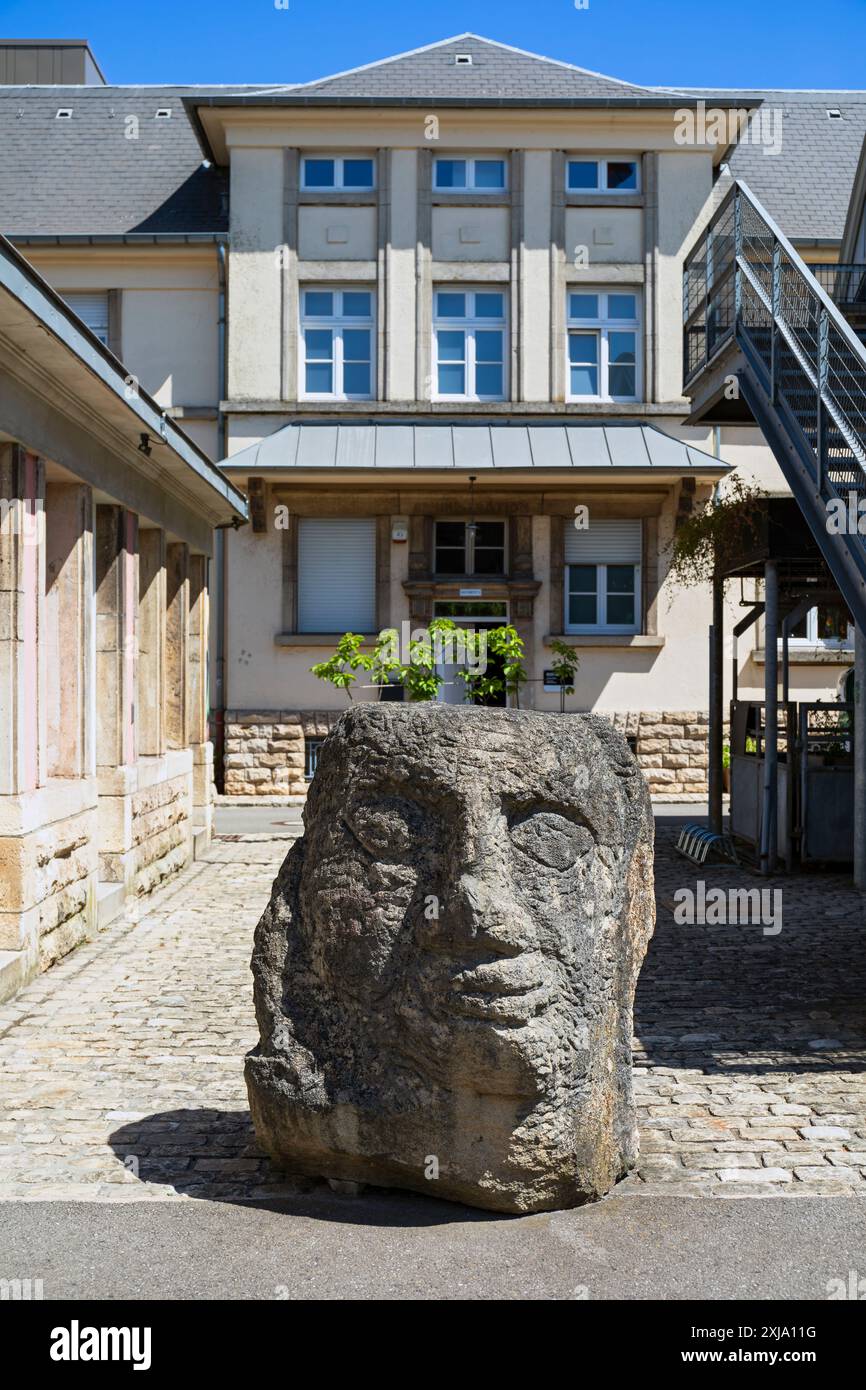 Sculpture gallery luxembourg hi-res stock photography and images - Alamy