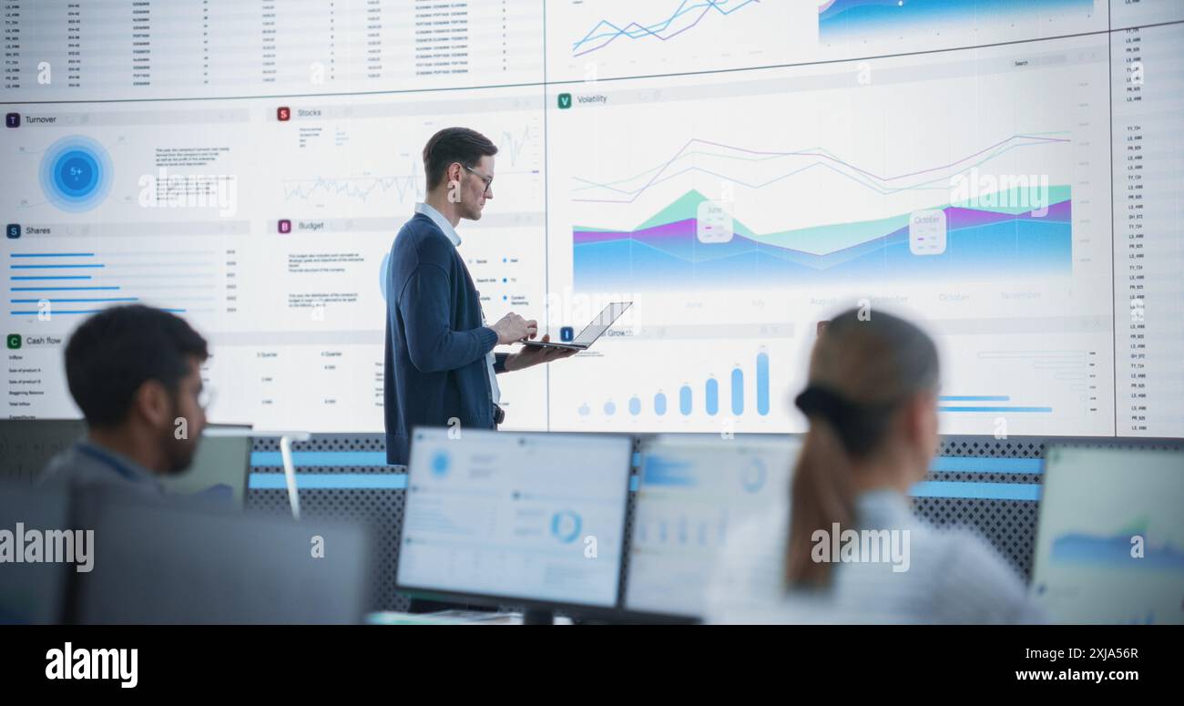 Big data working capital hi-res stock photography and images - Alamy