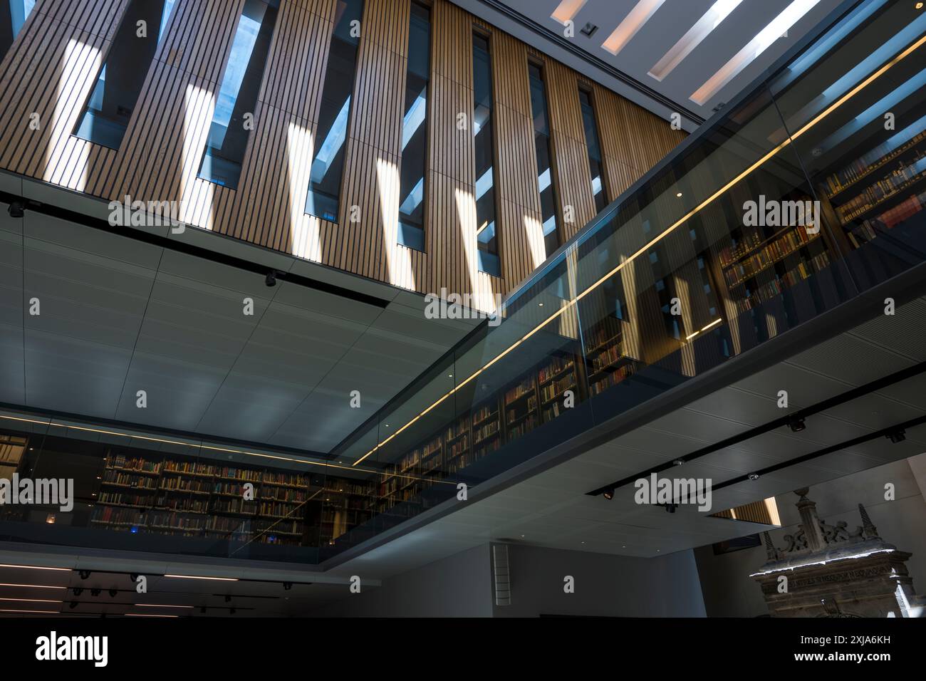 Inside of the Western Library, Western Library, University of Oxford ...