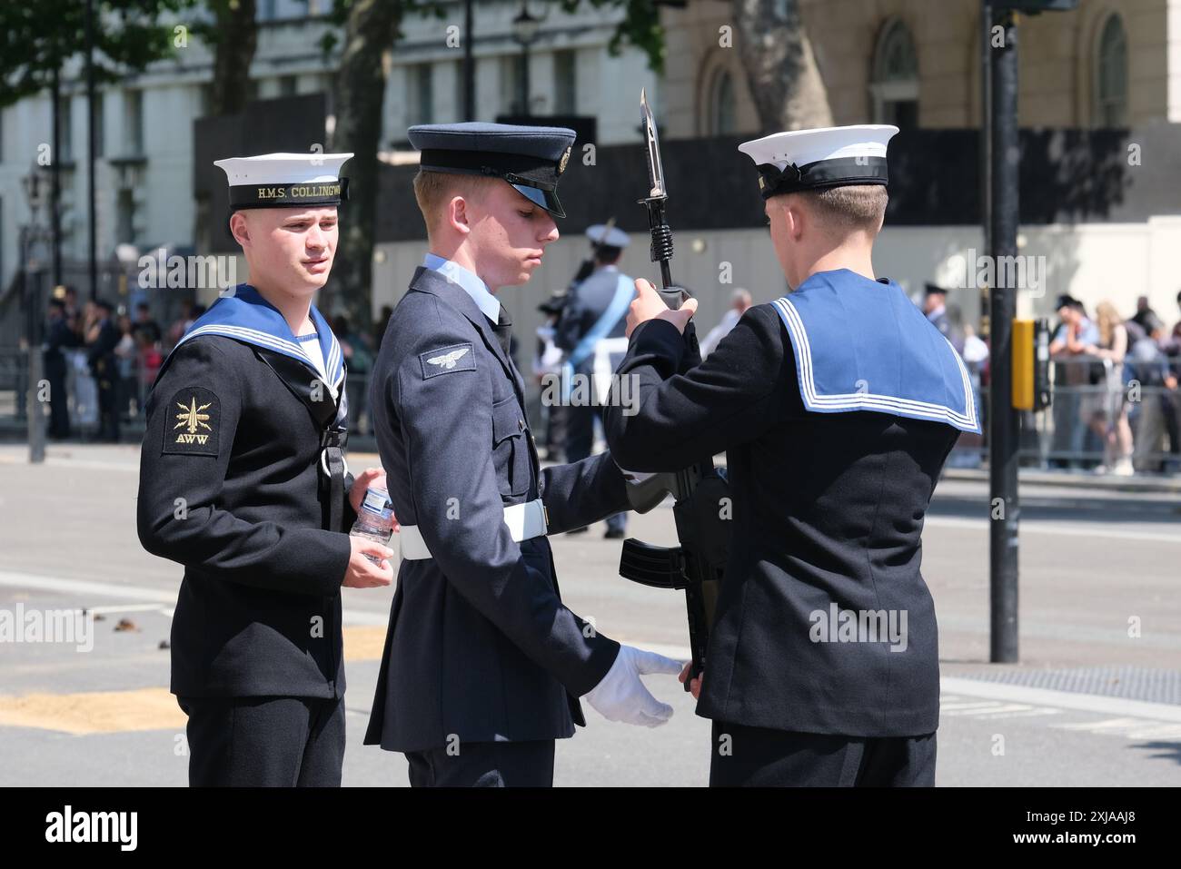 Troops during hot weather hi-res stock photography and images - Alamy