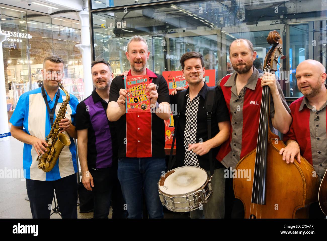 Taskmaster tv hi-res stock photography and images - Alamy