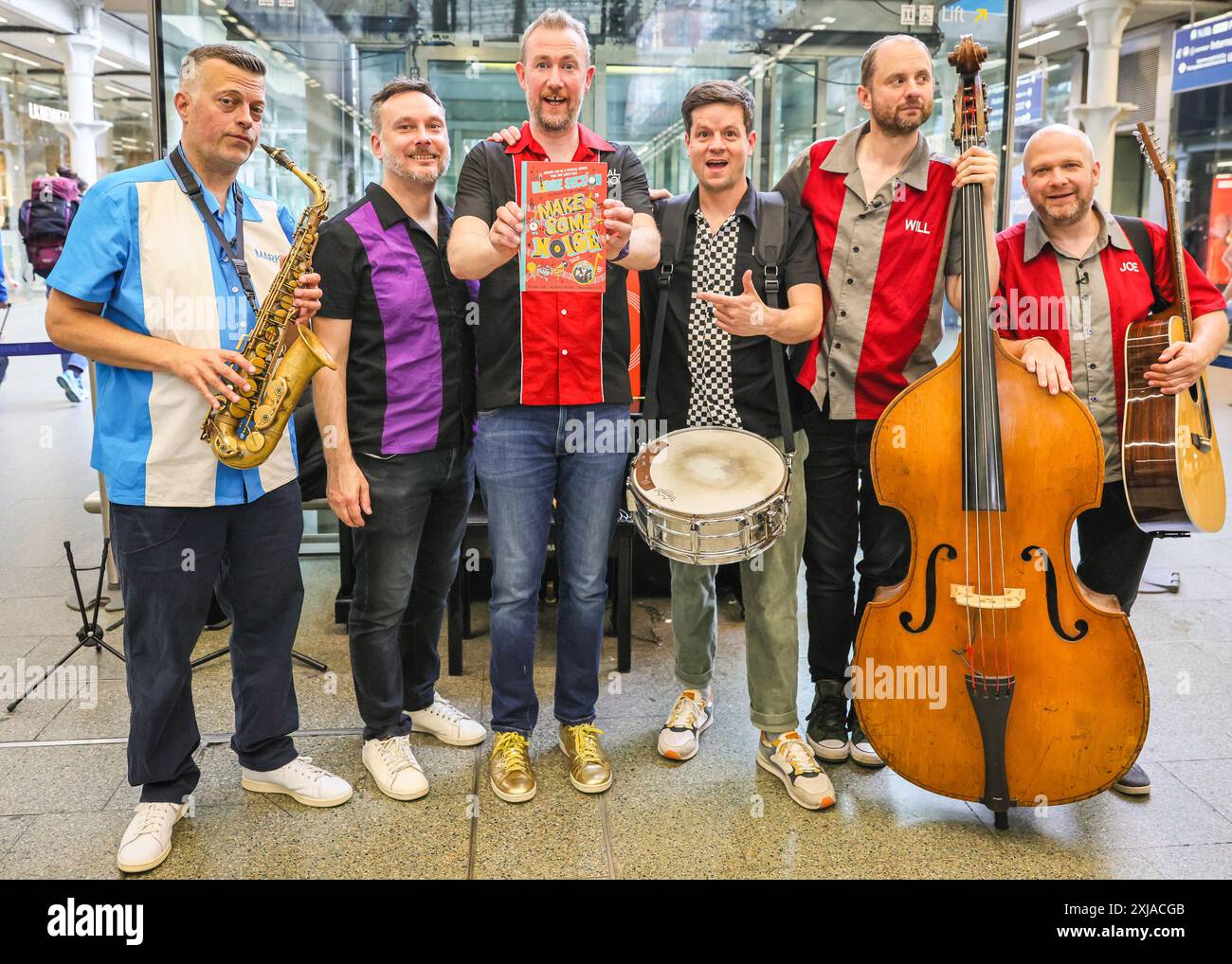 The horne section band hi-res stock photography and images - Alamy