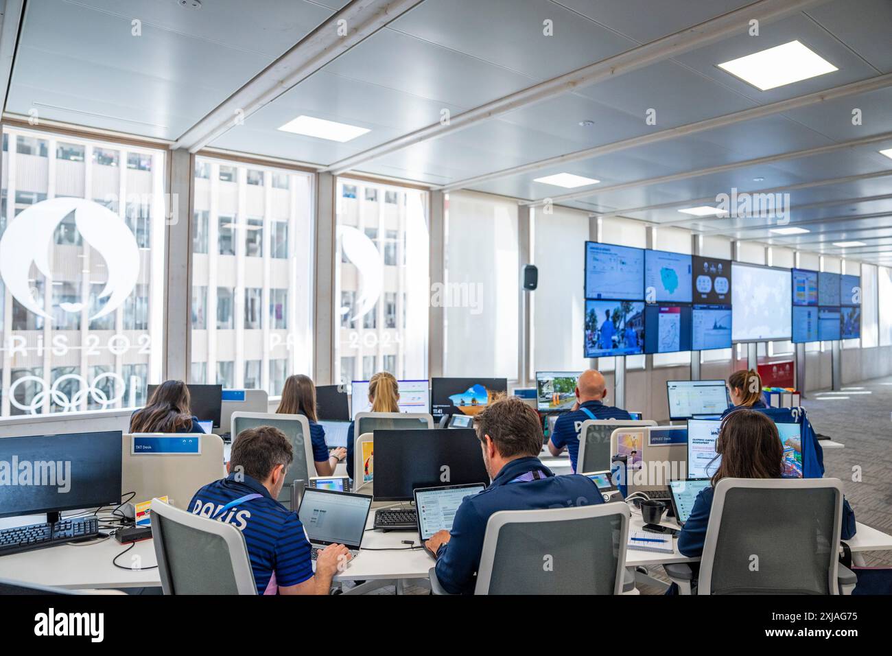 Paris, France. 17th July, 2024. Staff work at MOC (Main Operation ...