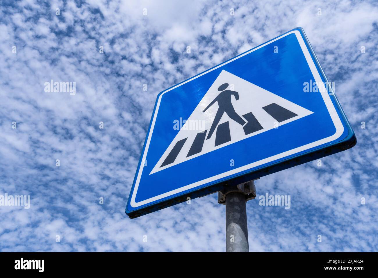 Dutch road sign: pedestrian crossing Stock Photo - Alamy