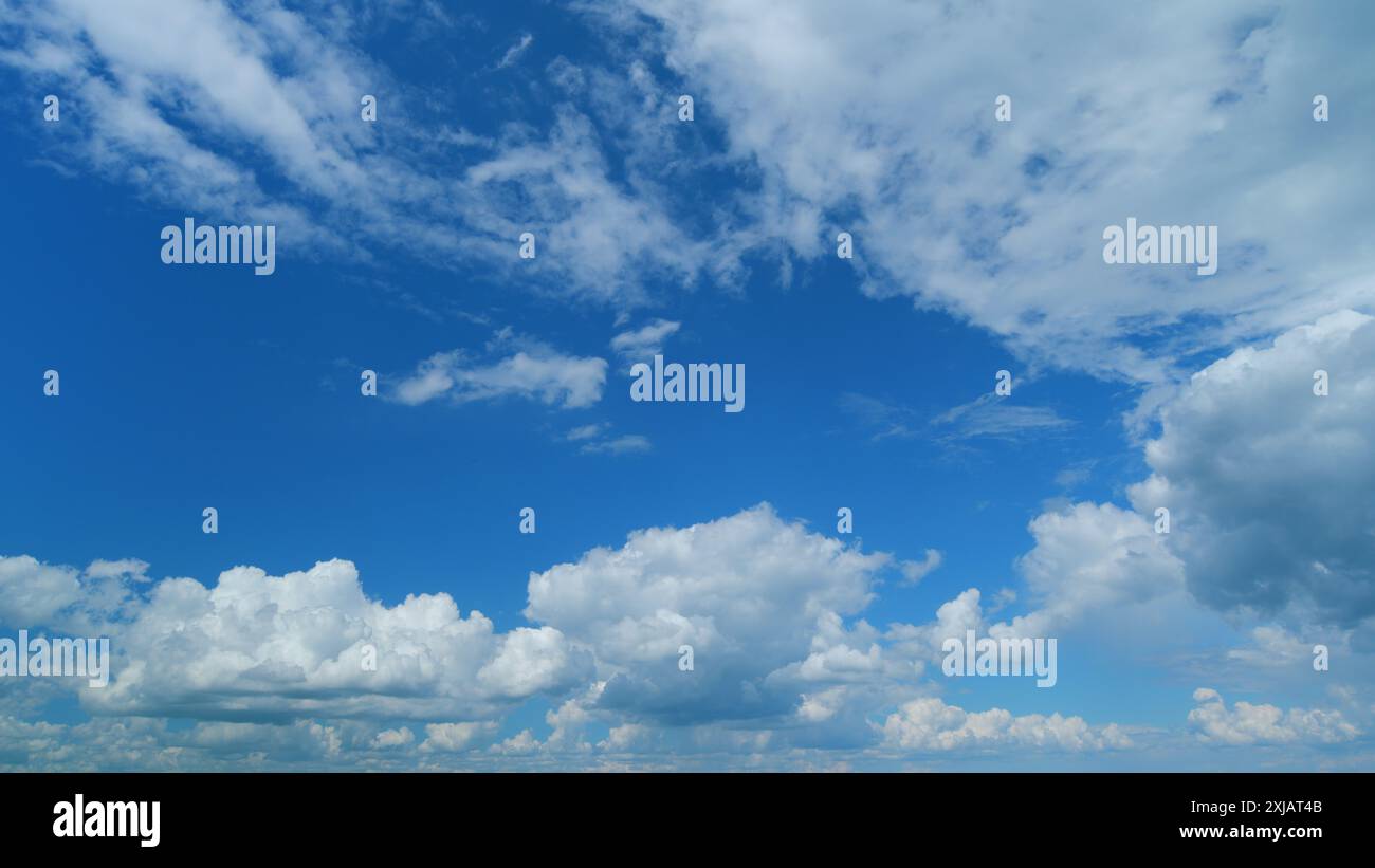 Dynamic sky time lapse dramatic hi-res stock photography and images - Alamy