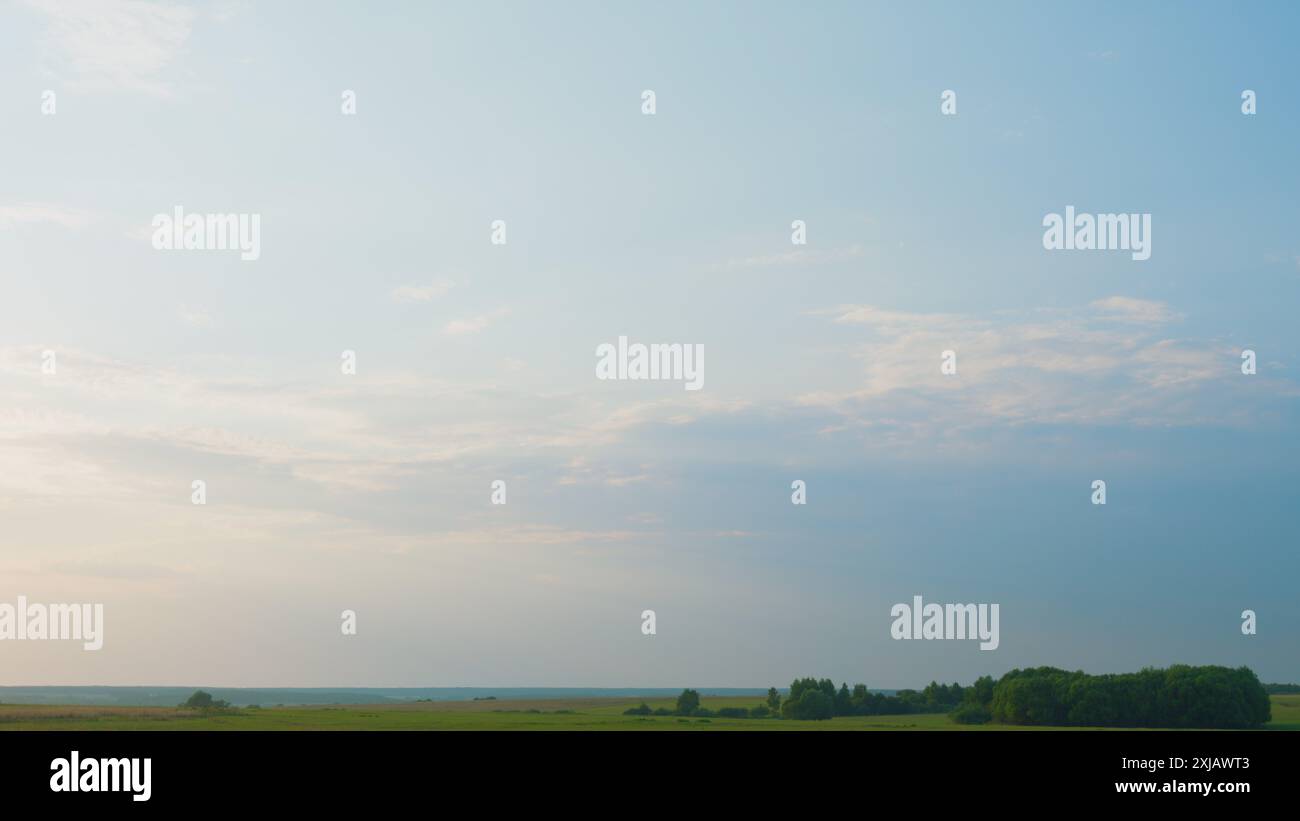 Time lapse cloudy in twilight hi-res stock photography and images - Alamy