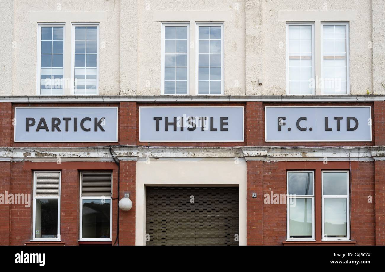 Partick thistle sign hi-res stock photography and images - Alamy