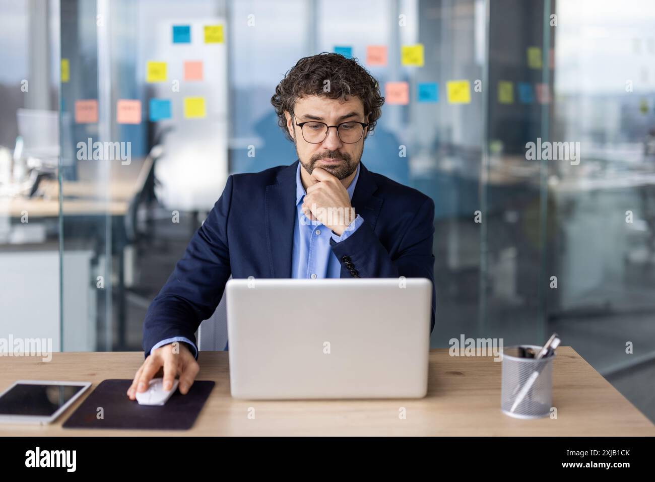 Focused on tasks hi-res stock photography and images - Alamy