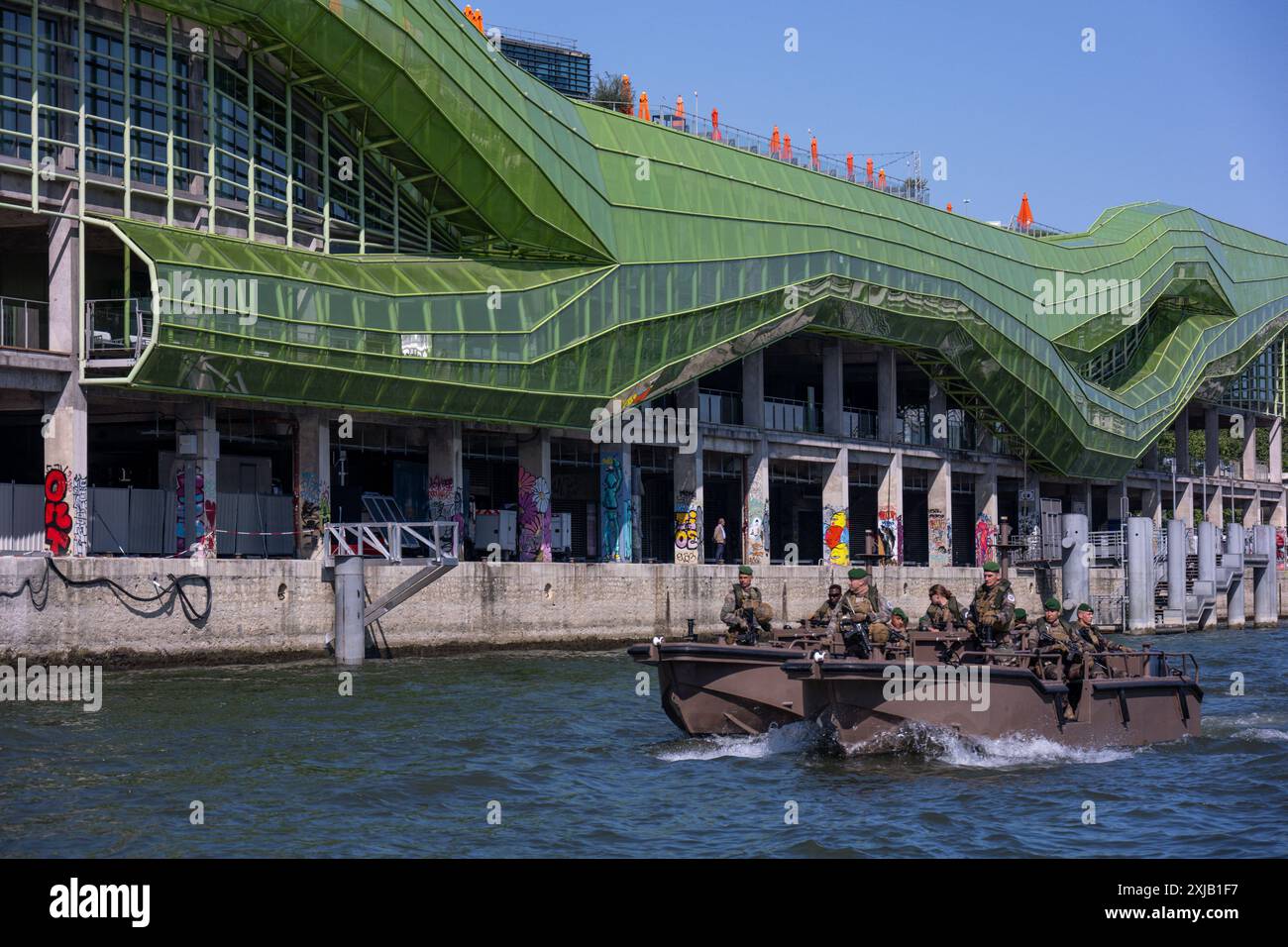 Paris, France. 17th July, 2024. French army soldiers, part of ...