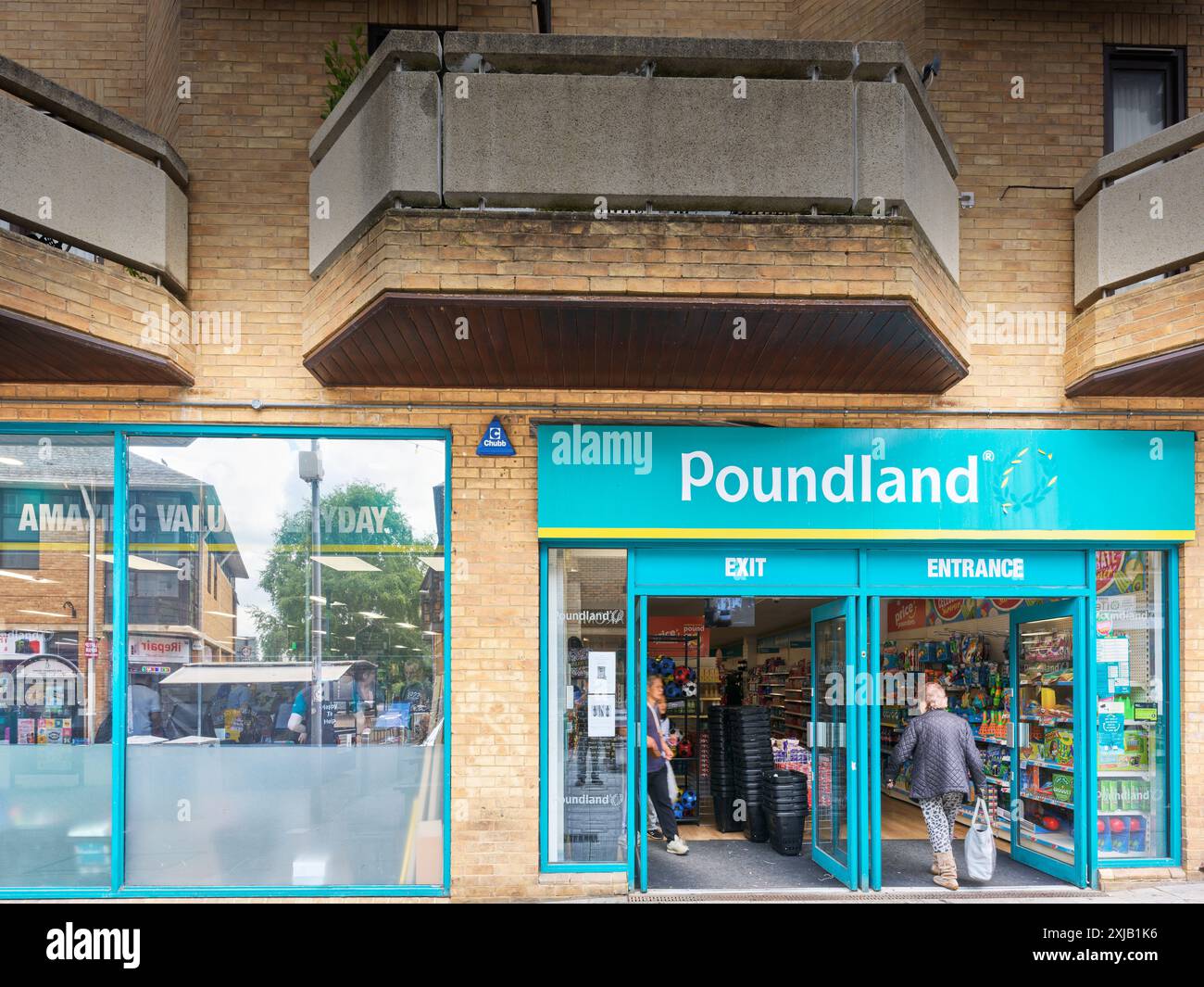 Poundland shop, Grafton shopping complex, Cambridge, England Stock ...