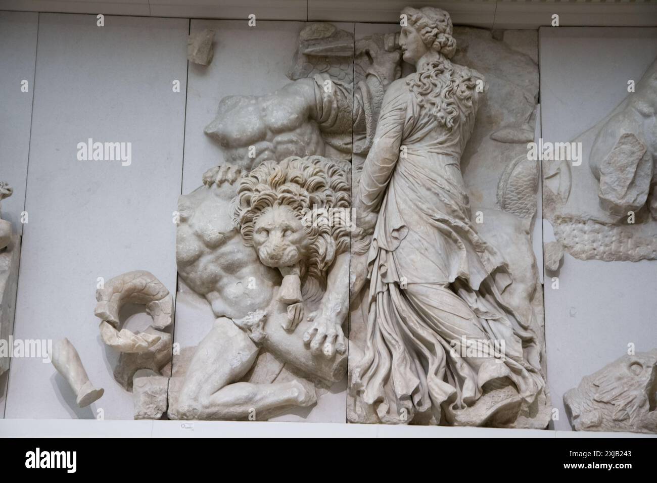 High relief frieze sculptures hi-res stock photography and images - Alamy