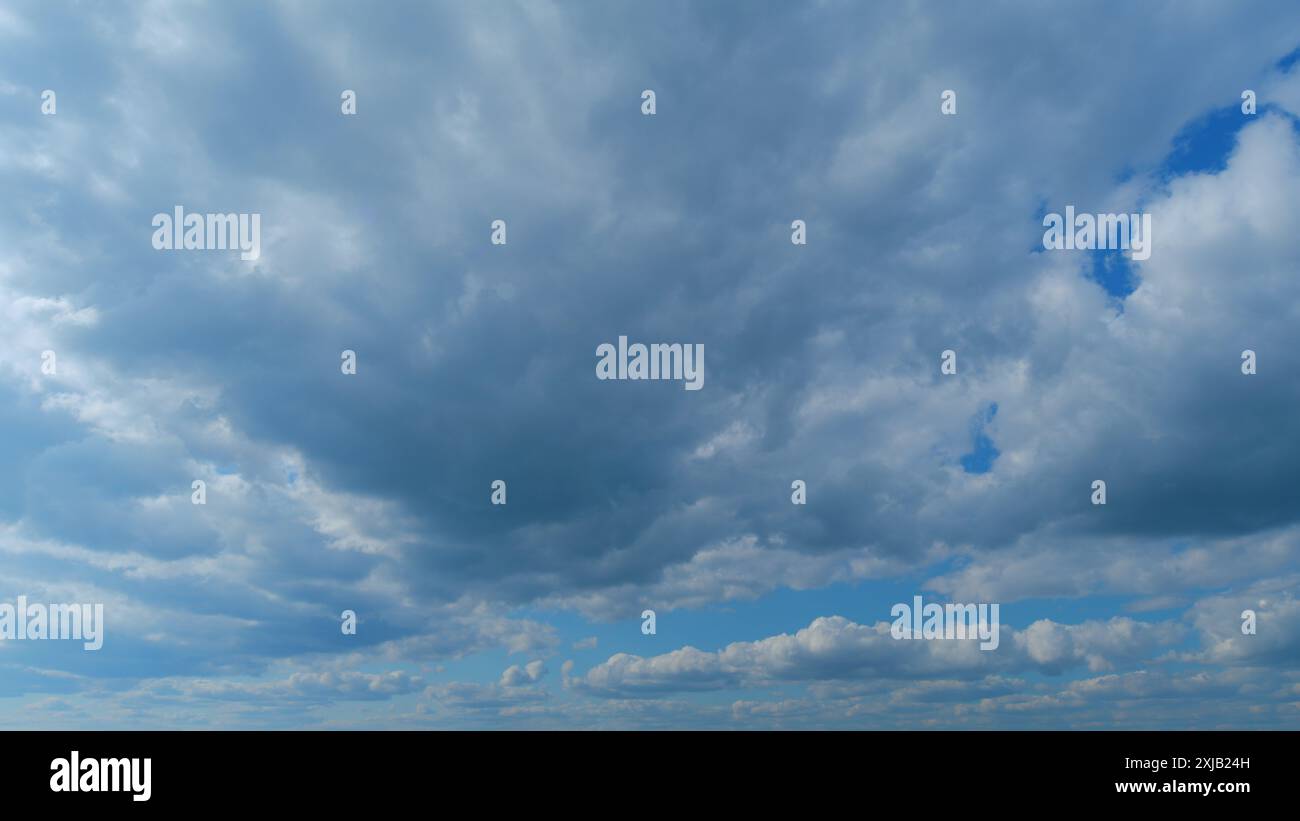 High contrast storm clouds time hi-res stock photography and images - Alamy