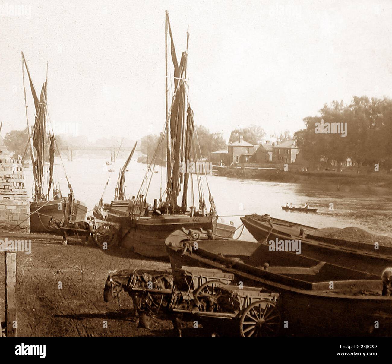 Thames barges at Strand-on-the-Green, River Thames, Victorian period ...