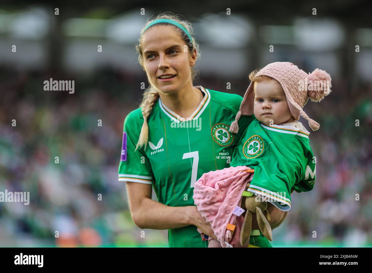 July 16th, 2024, Julie-Ann Russell of Ireland and her daughter Rosie ...