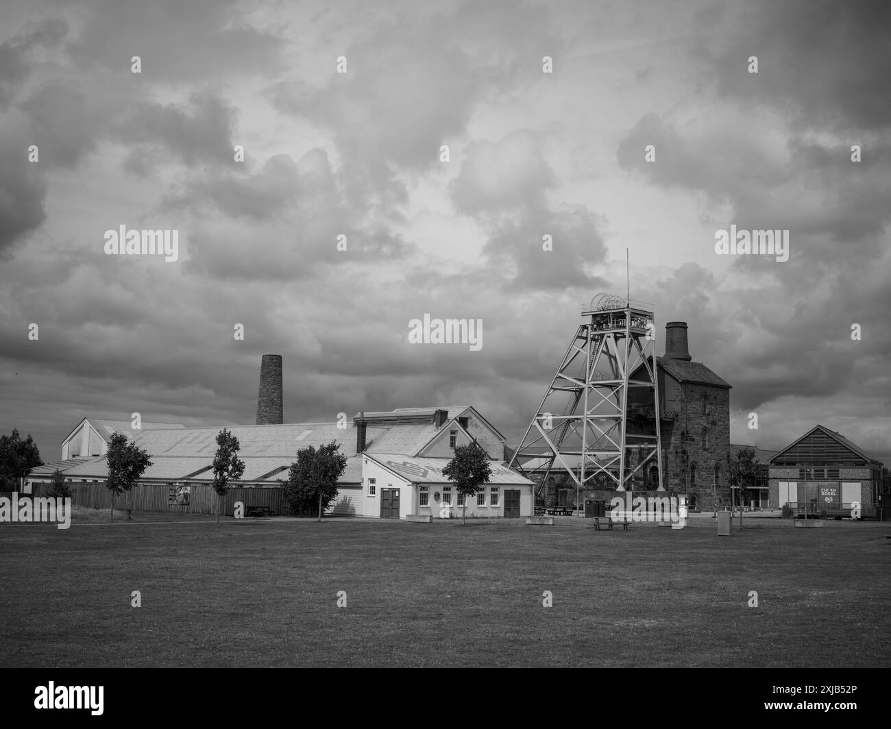HEARTLANDS POOL CAMBORNE WORLD HERITAGE SITE MINING ENGINE HOUSE Stock ...