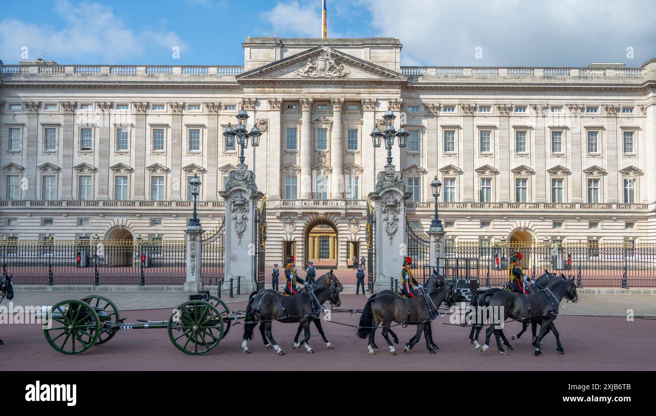 Buckingham Palace, London, UK. 17th July, 2024. King Charles III ...