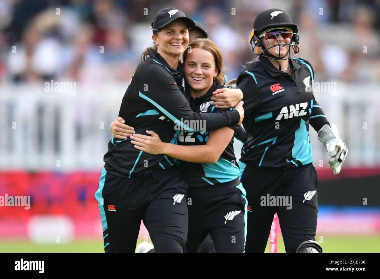 London, England. 17th Jul 2024. Eden Carson celebrates with Suzie Bates ...