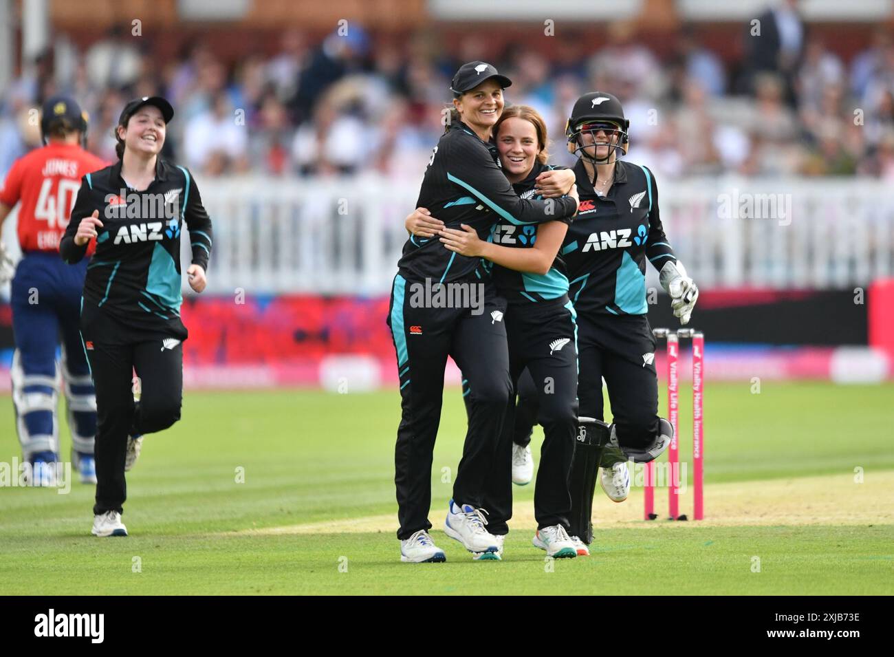 London, England. 17th Jul 2024. Eden Carson celebrates with Suzie Bates ...