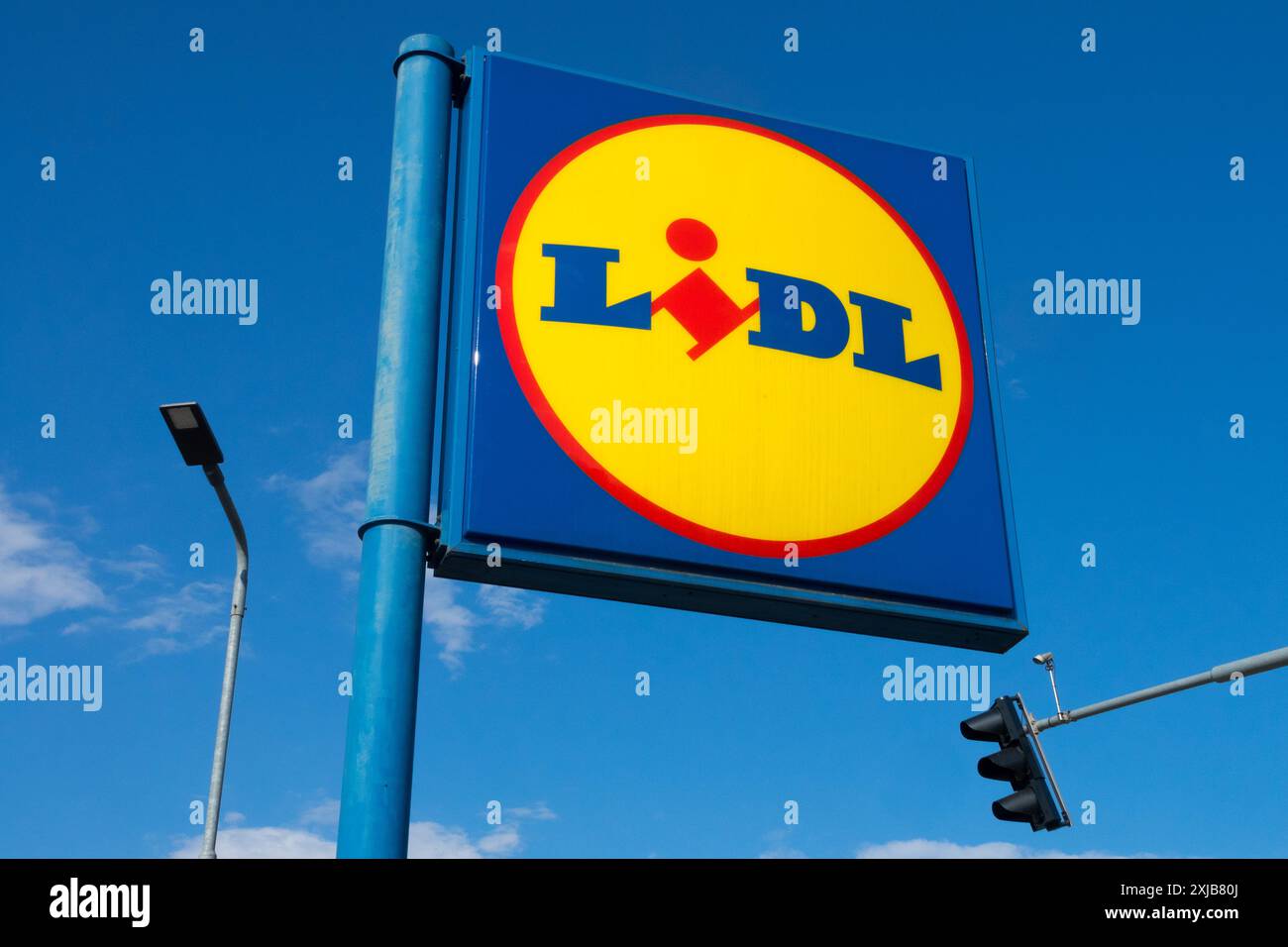 Lidl signage hi-res stock photography and images - Alamy