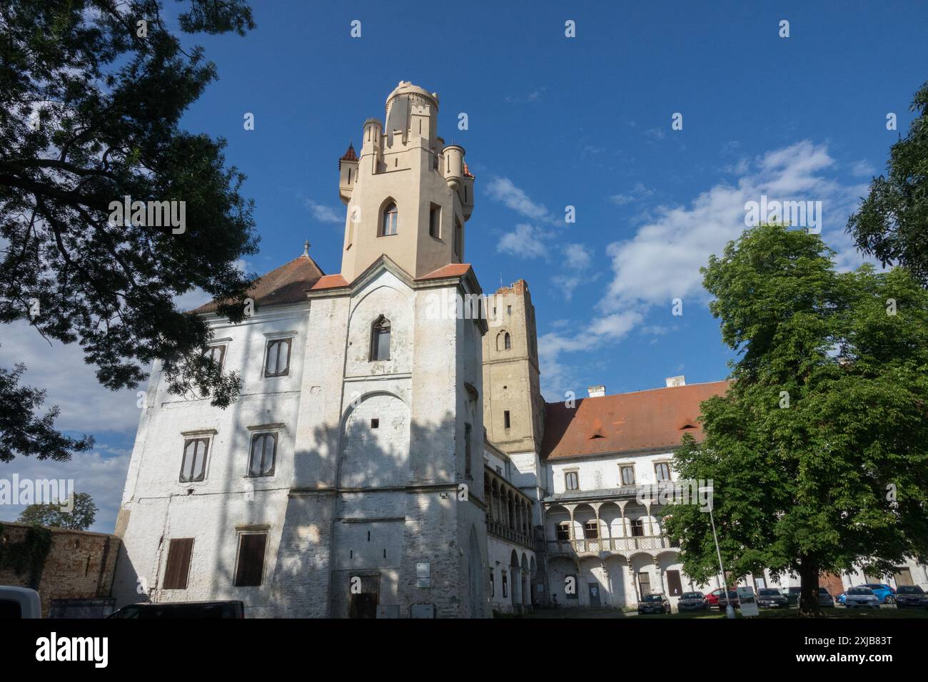 Castle breclav hi-res stock photography and images - Alamy