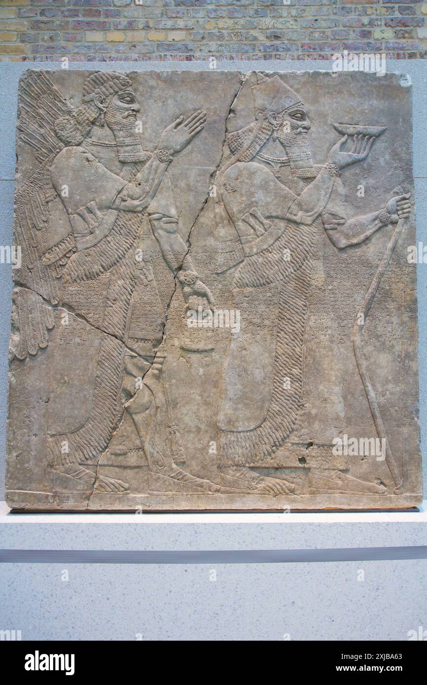 Major assyrian king hi-res stock photography and images - Alamy