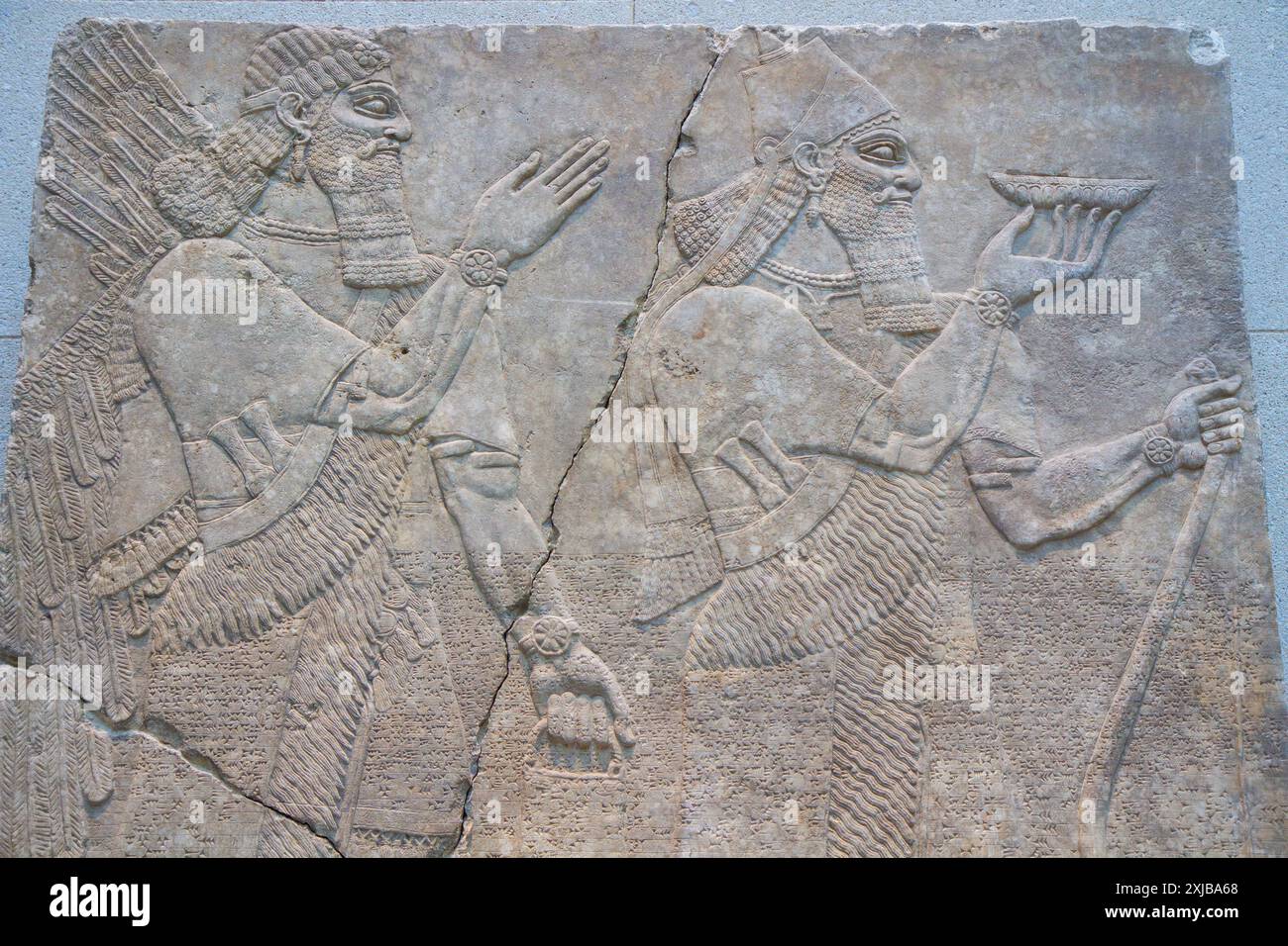Major assyrian king hi-res stock photography and images - Alamy
