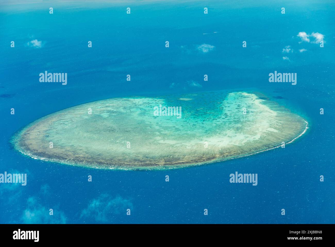 Aerial view on Great Barrier Reef on the way from Cairns to Lizard ...