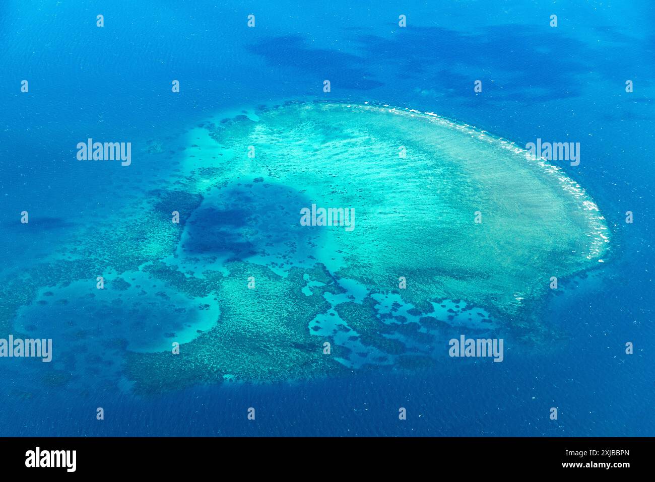 Aerial view on Great Barrier Reef on the way from Cairns to Lizard ...