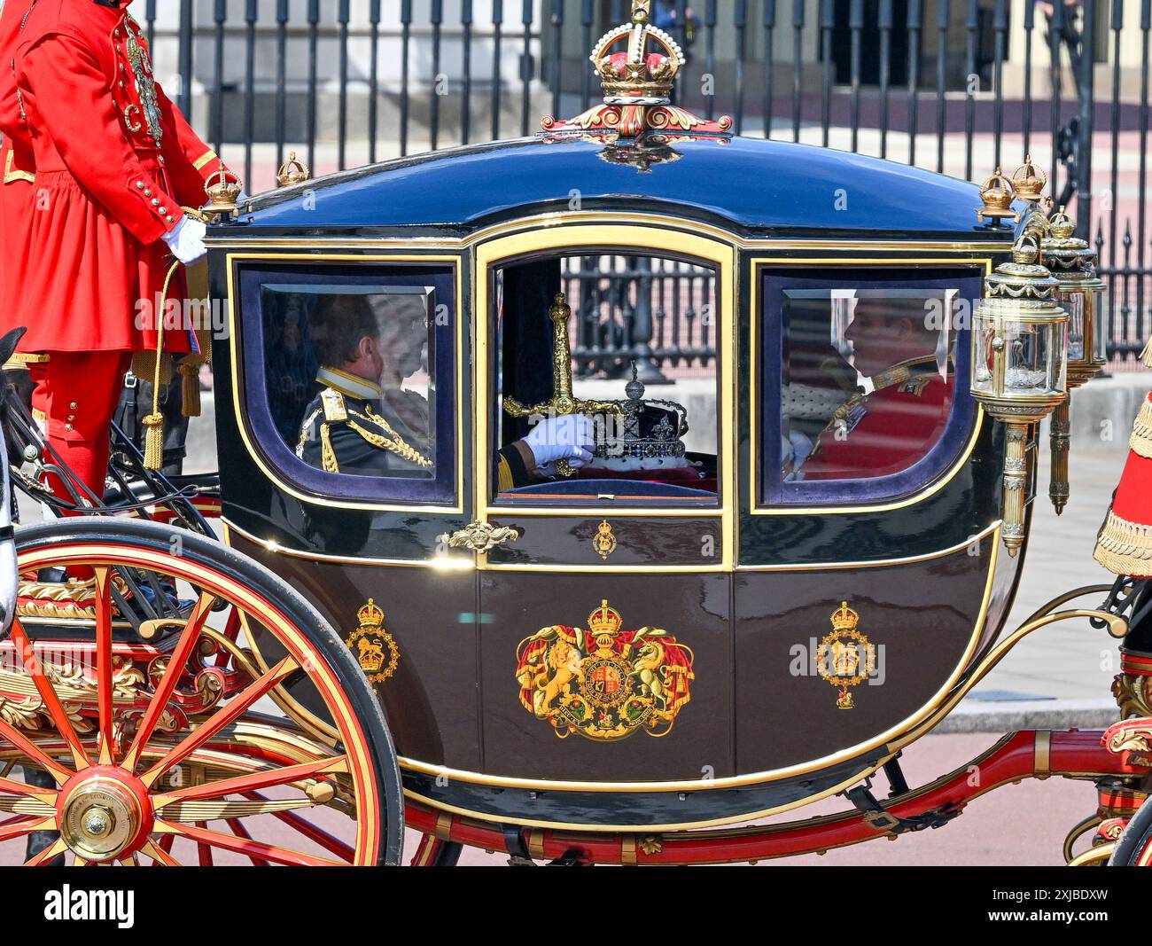 London, UK. 17th July, 2024. The Royal Crown is driven by carriage as ...