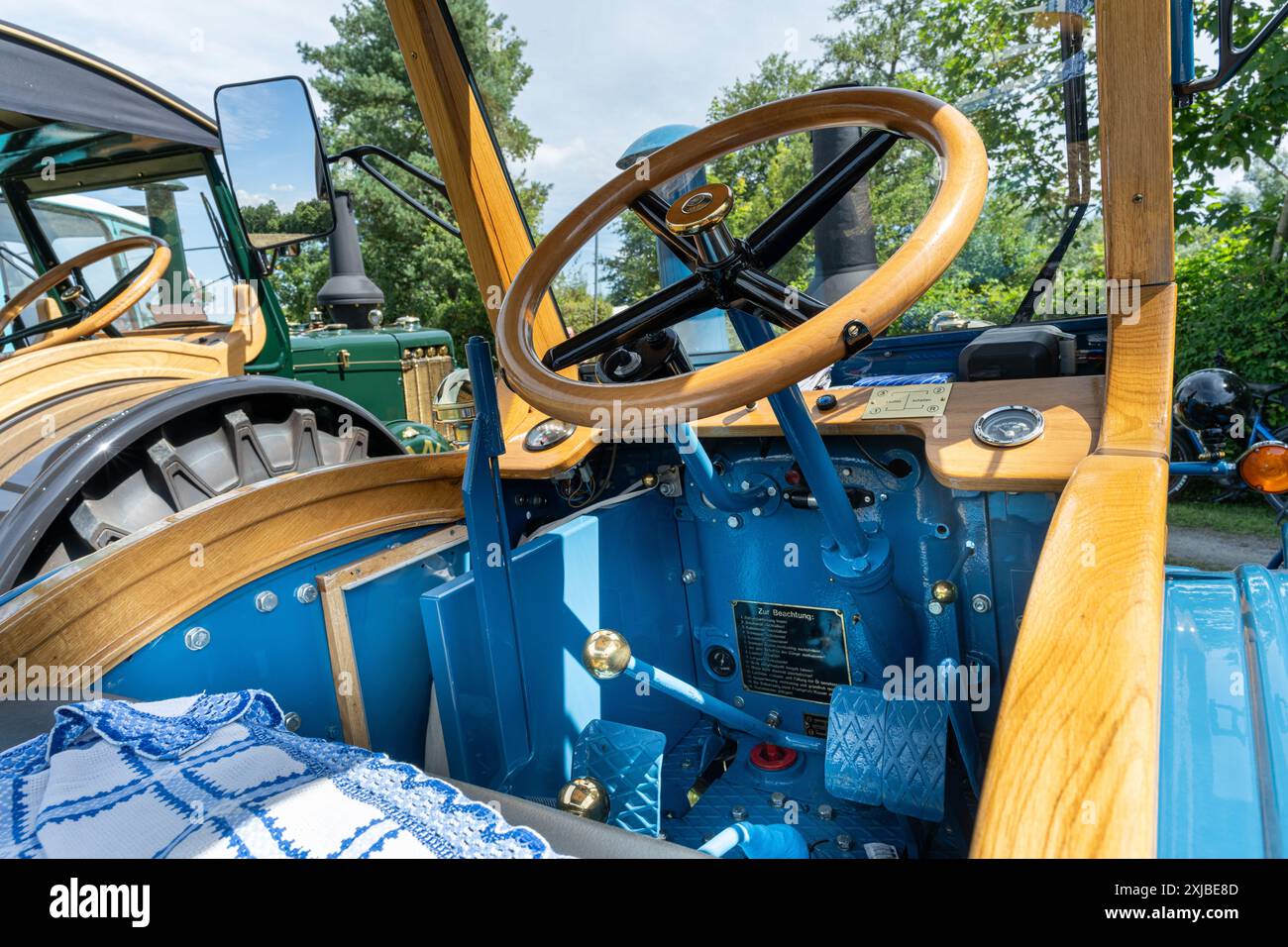 Historic Lanz Bulldog Tractor, Lanz D 7506. ubic capacity , 4767, HP ...