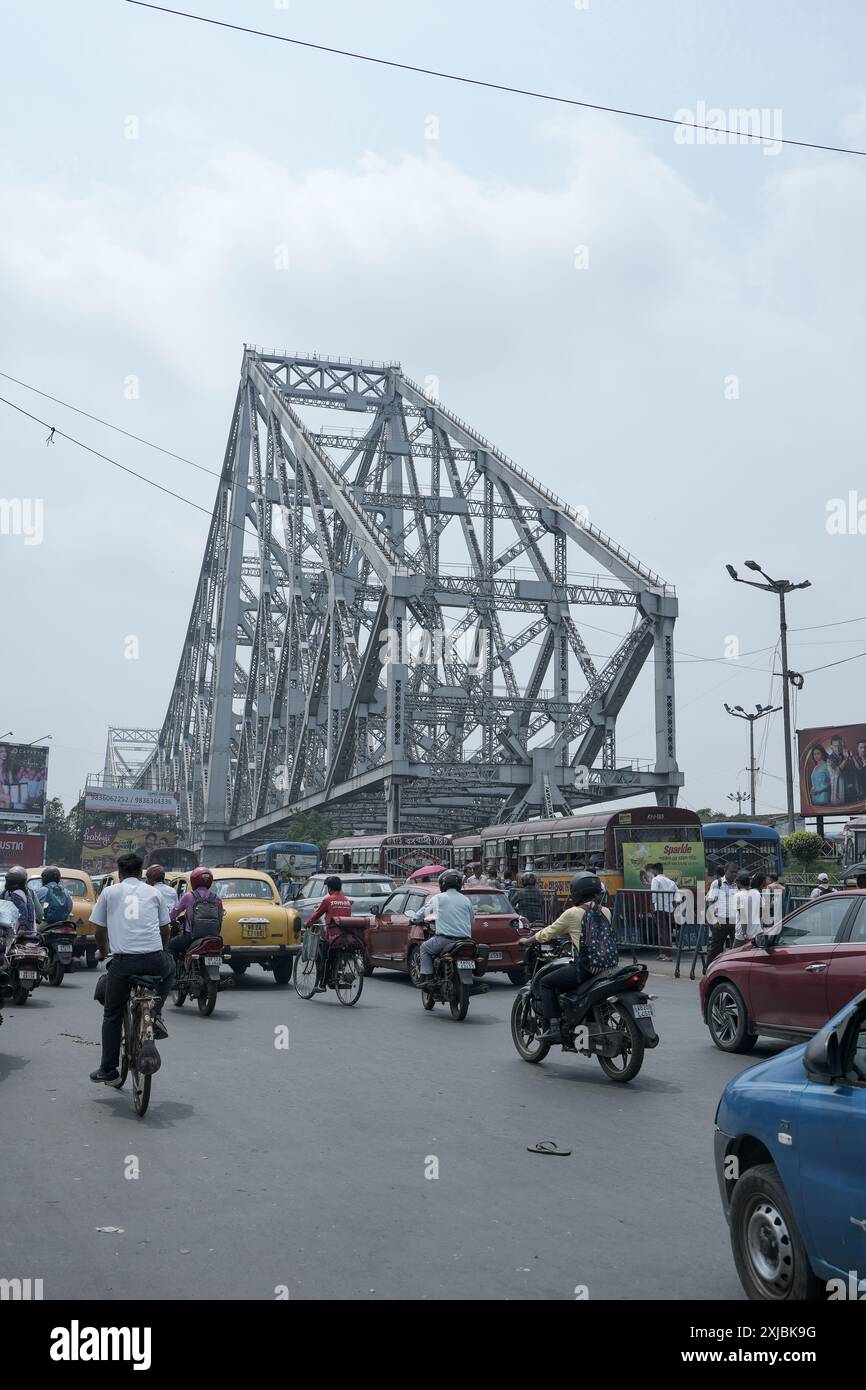 Howrah Bridge is Asia's longest cantilever bridge built by East India ...