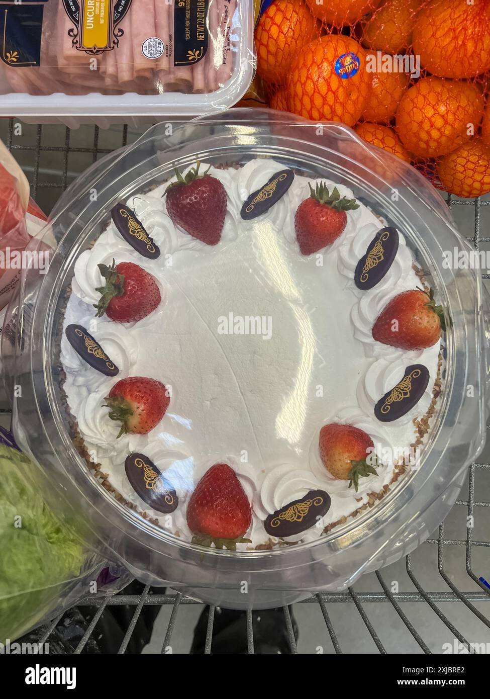 Sams club bakery hi-res stock photography and images - Alamy