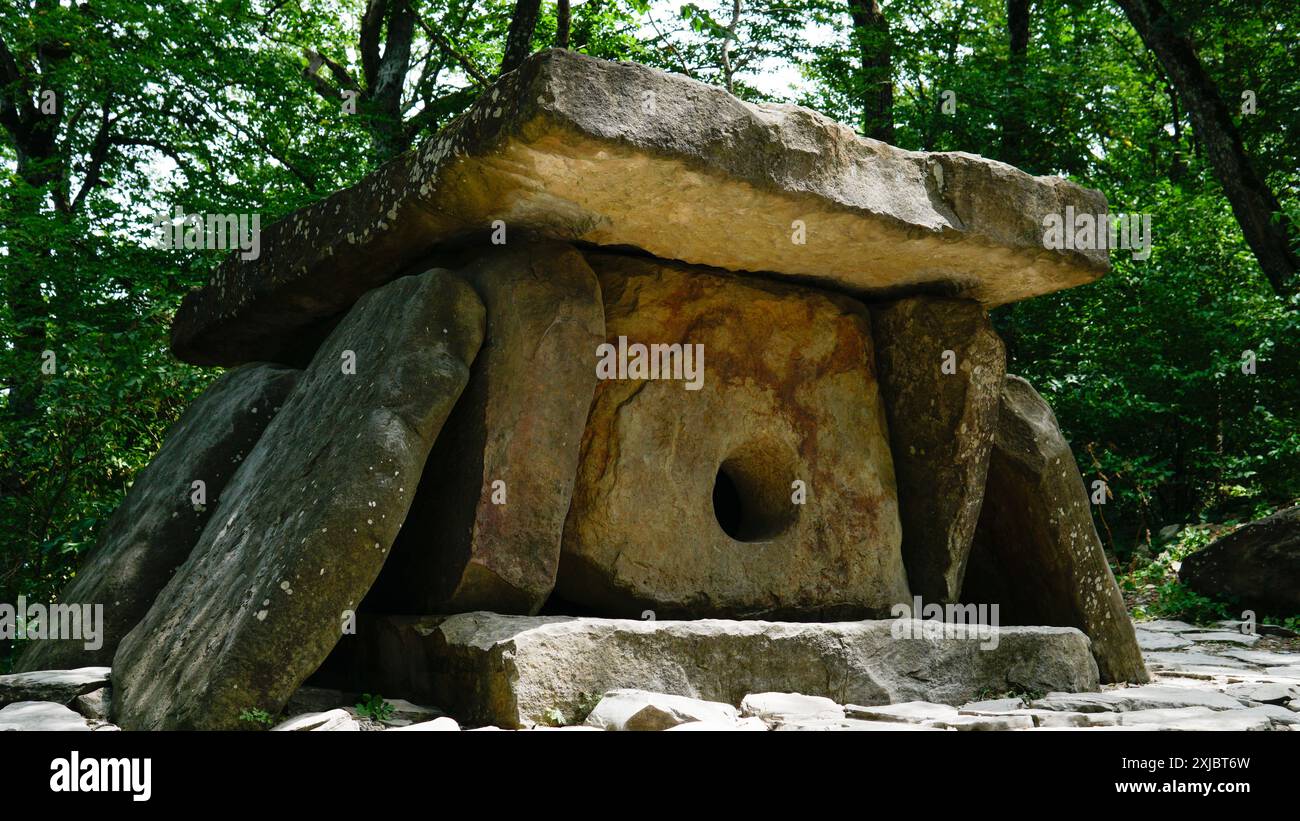 megalithic dolmen gelenjik grave rock ancient landmark historic tomb ...