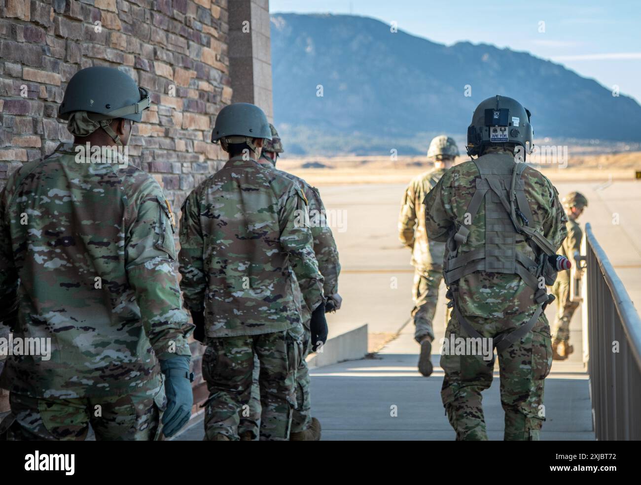Newly arrived U.S. Army Soldiers of 4th Combat Aviation Brigade, 4th ...