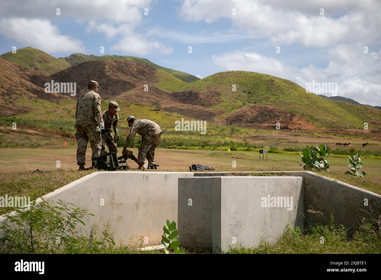 Soldiers assigned to the 892nd Multi-Role Bridge Company, 190th ...