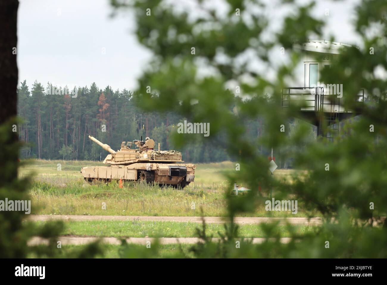U.S. Army soldiers assigned to Bravo ‘Bad Bet’ Company, 2nd Battalion ...