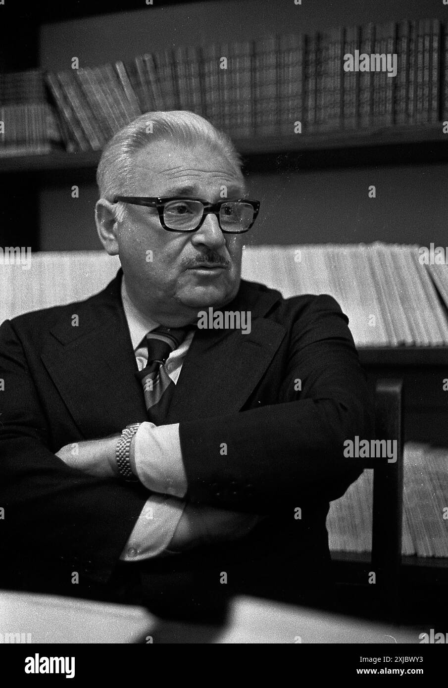 Movimiento de integracion y desarrollo hi-res stock photography and ...