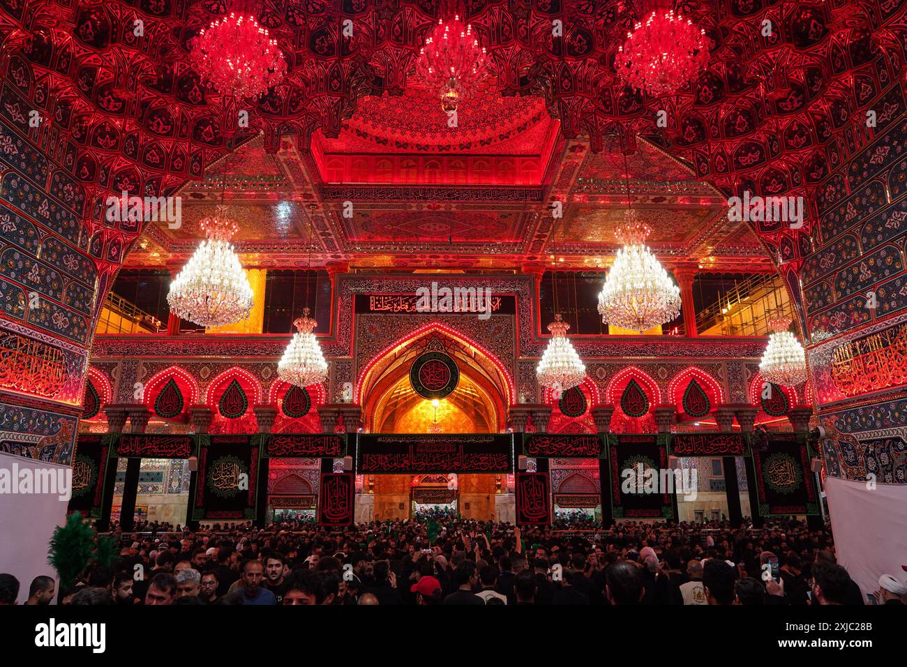 Karbala images hi-res stock photography and images - Alamy