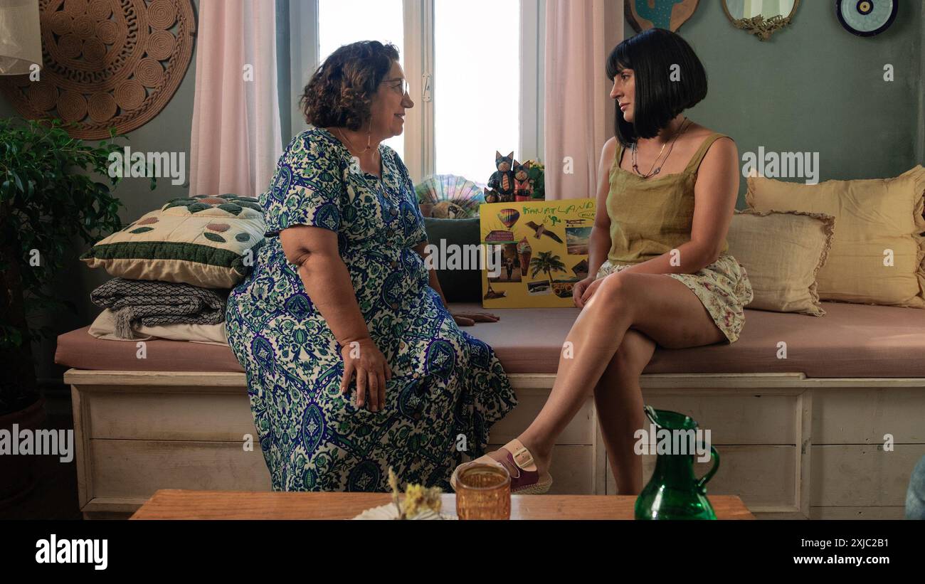 ANOTHER SELF, (aka ZEYTIN AGACI), from left: Fusun Demierl, Boncuk ...