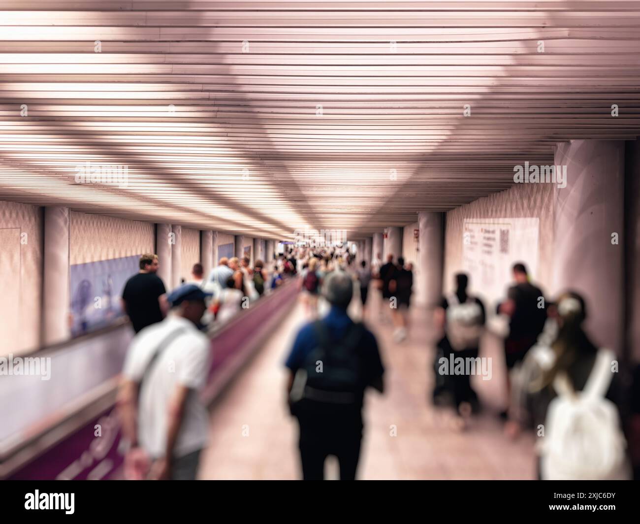 Airport moving pathway hi-res stock photography and images - Alamy