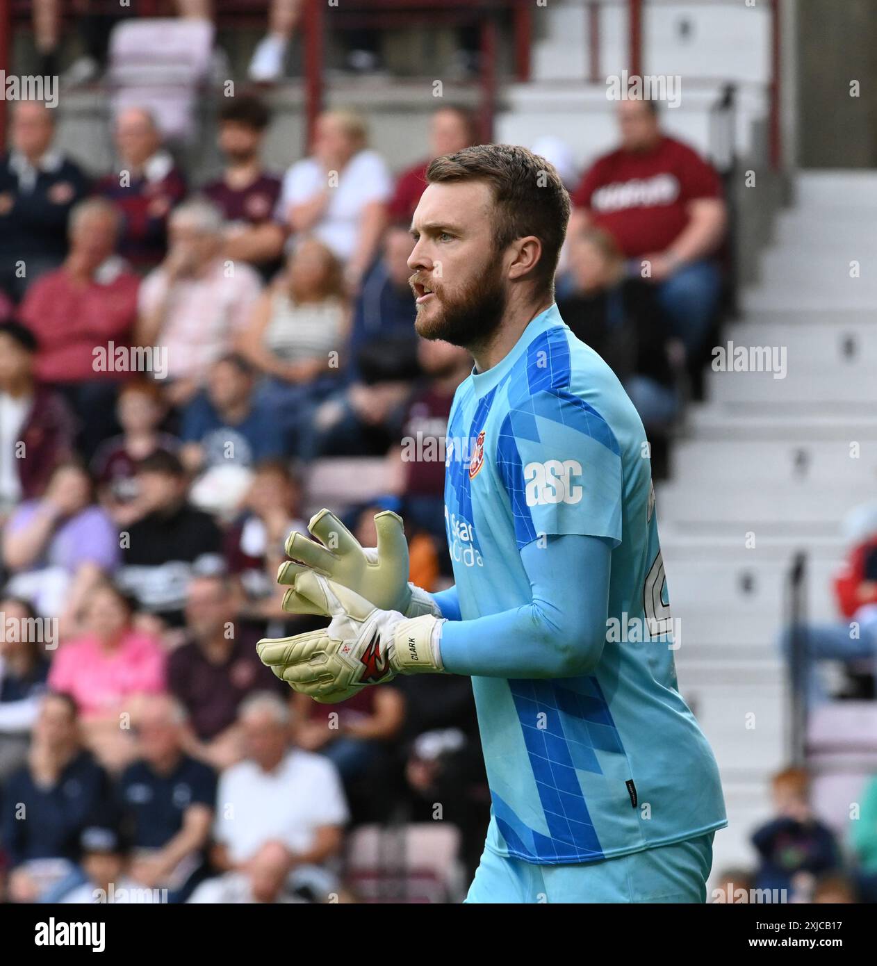 Hearts goalkeeper zander clark hi-res stock photography and images - Alamy