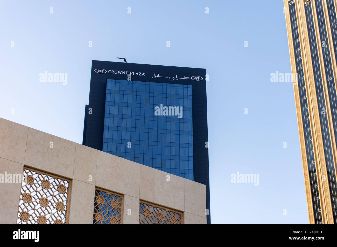 Crowne Plaza Hotel in Dubai Marina Stock Photo - Alamy