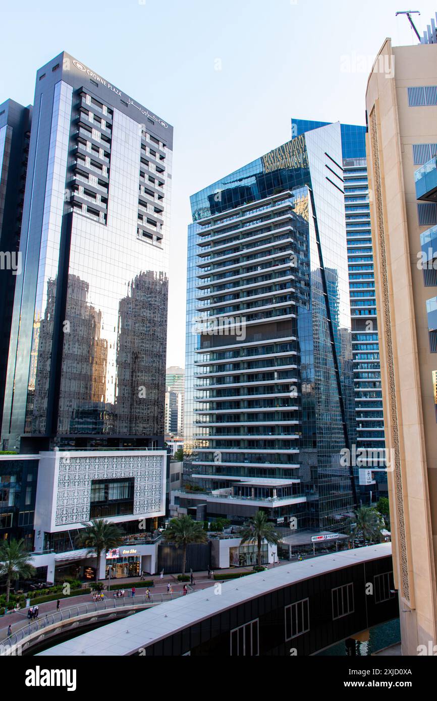 Crowne Plaza Hotel in Dubai Marina Stock Photo - Alamy