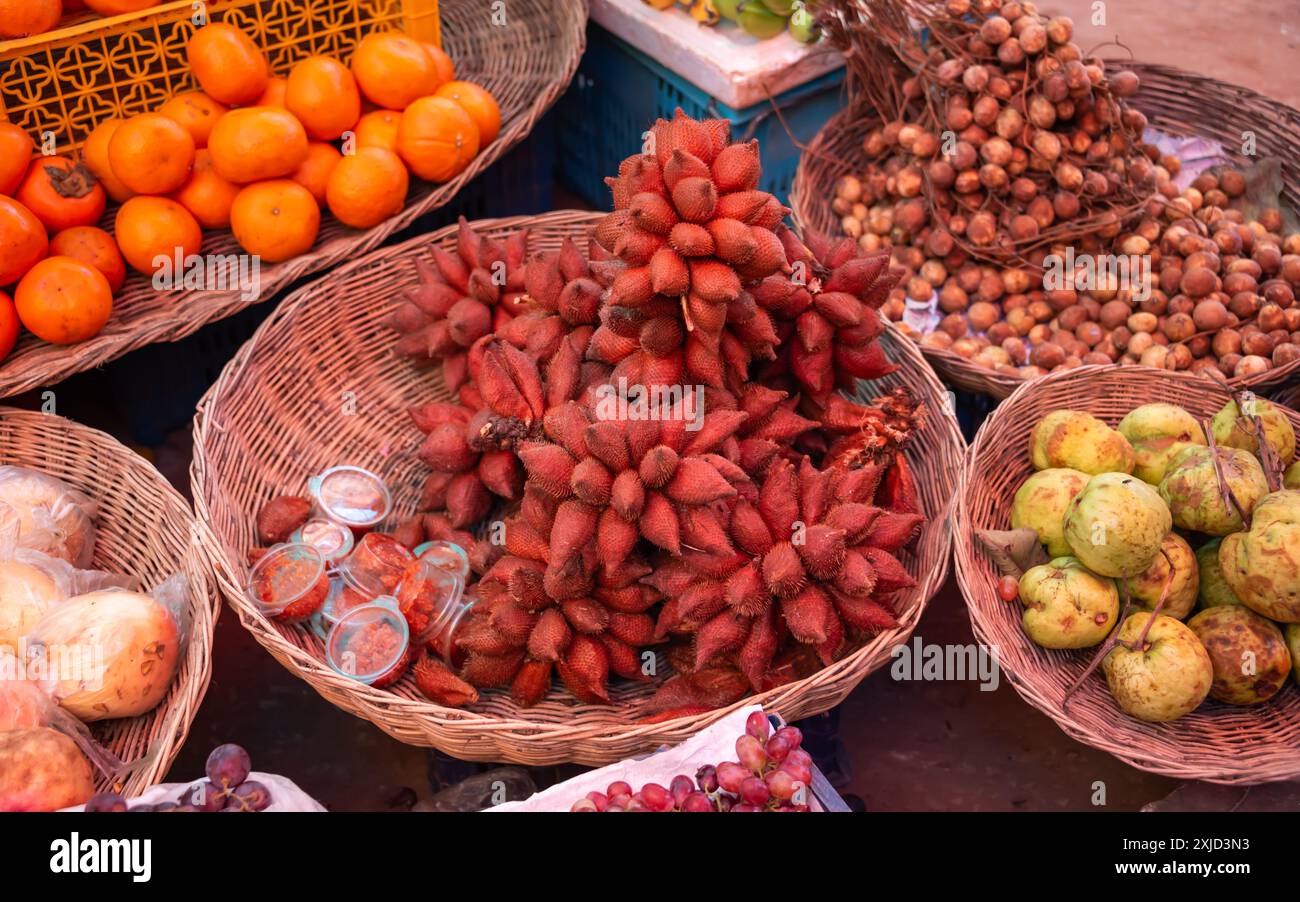 Fruits and vegetables on local market in Cambodia Stock Photo - Alamy
