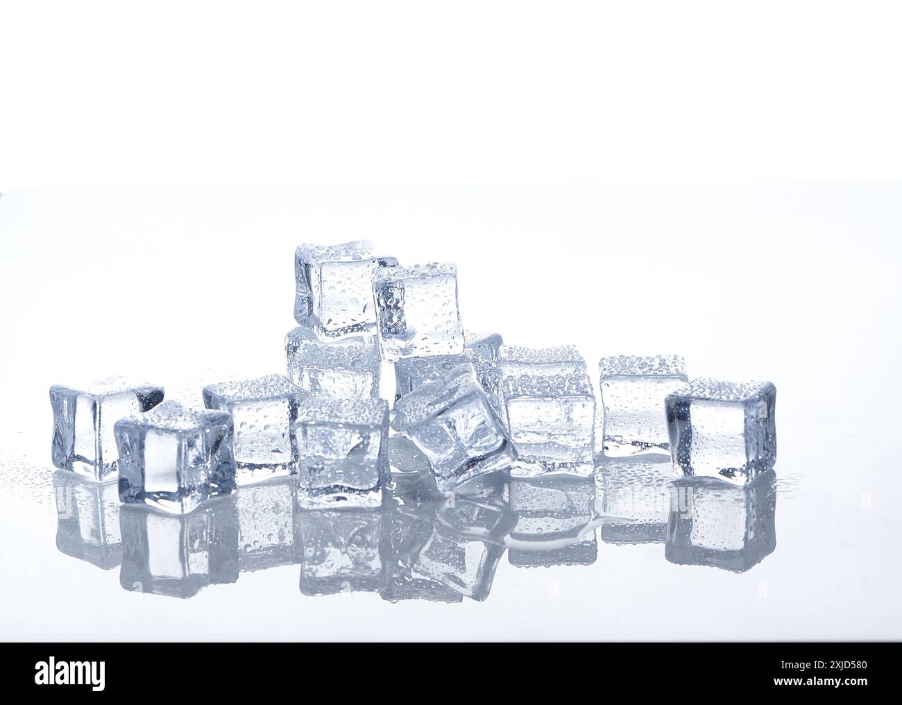 Cubes icon hi-res stock photography and images - Alamy