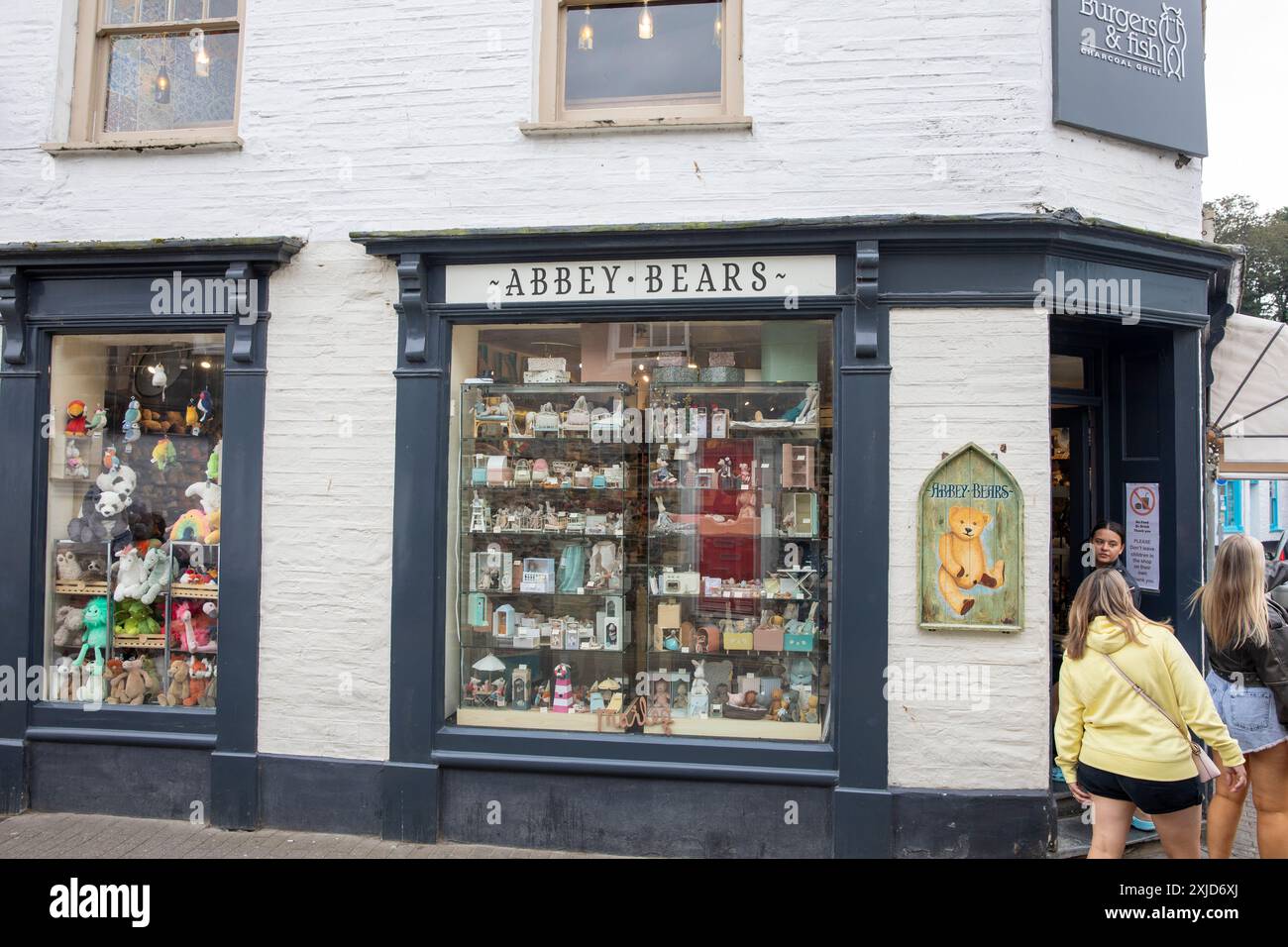 Abbey bears shop hi-res stock photography and images - Alamy