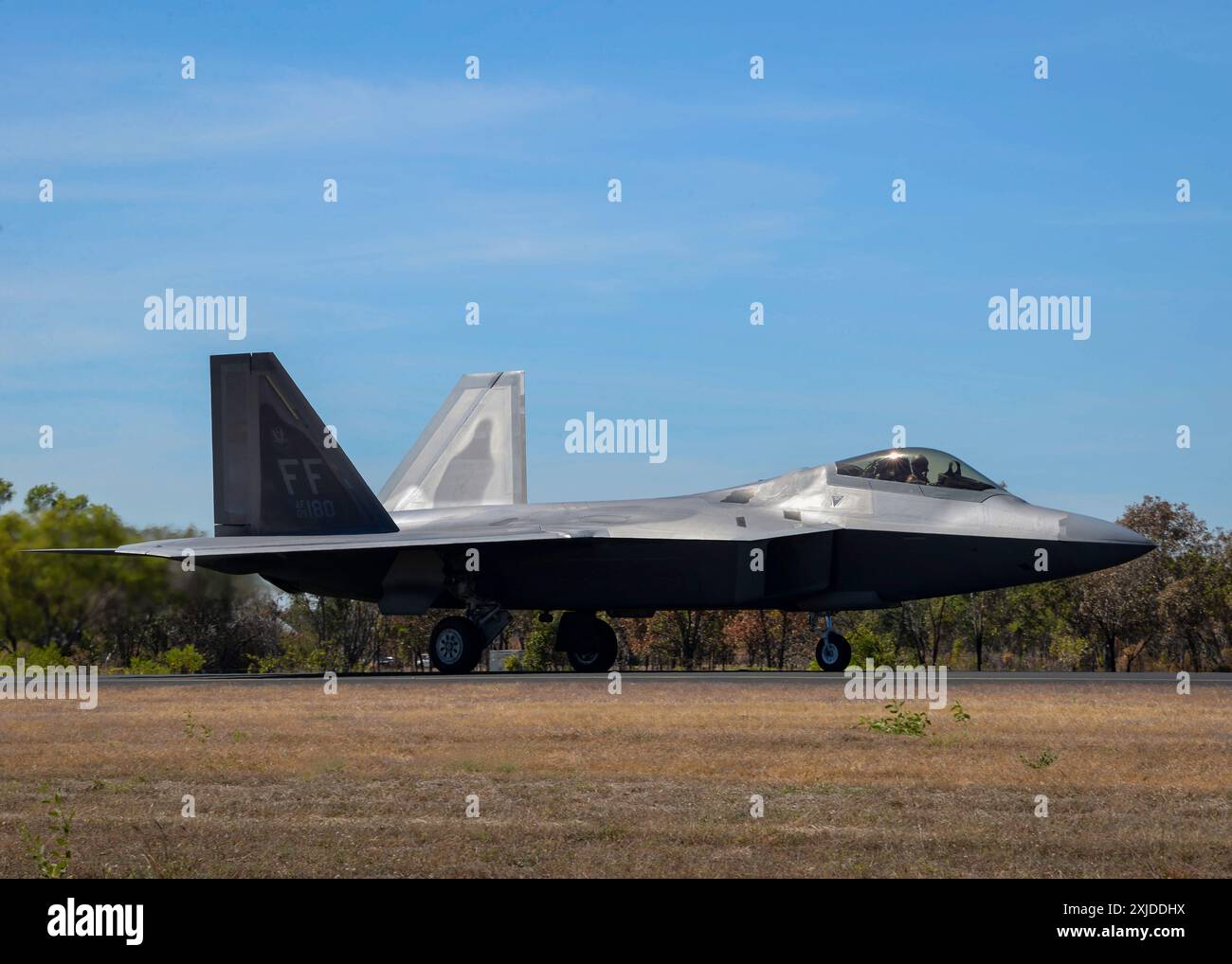 An F-22A Raptor taxis on the flightline during Exercise Pitch Black ...