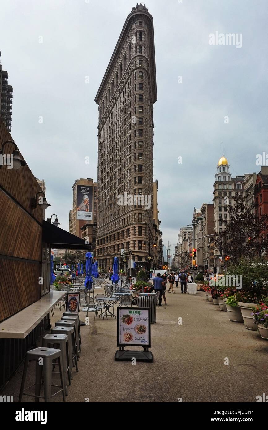 A view of the pointy end of the famous Flatiron building from a ...